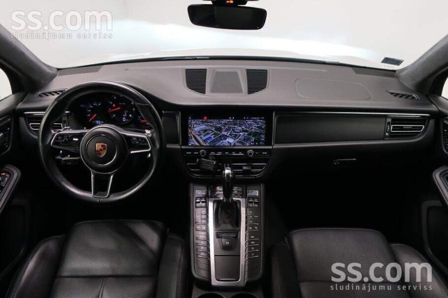 Grey Porsche Macan 2019 in Riga, with an engine capacity of 2.00 L and mileage of 87 thousand km for 42290 €, photo 14 on AUTOMOTO.COM.LV
