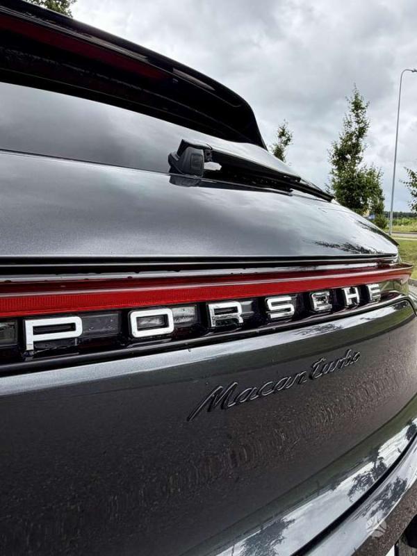 Pelēks Porsche Macan 2019 Viļņa, ar dzinēja tilpumu 2.89 L un nobraukumu 209 tūkst. km par 36911 €, foto 4 vietnē AUTOMOTO.COM.LV