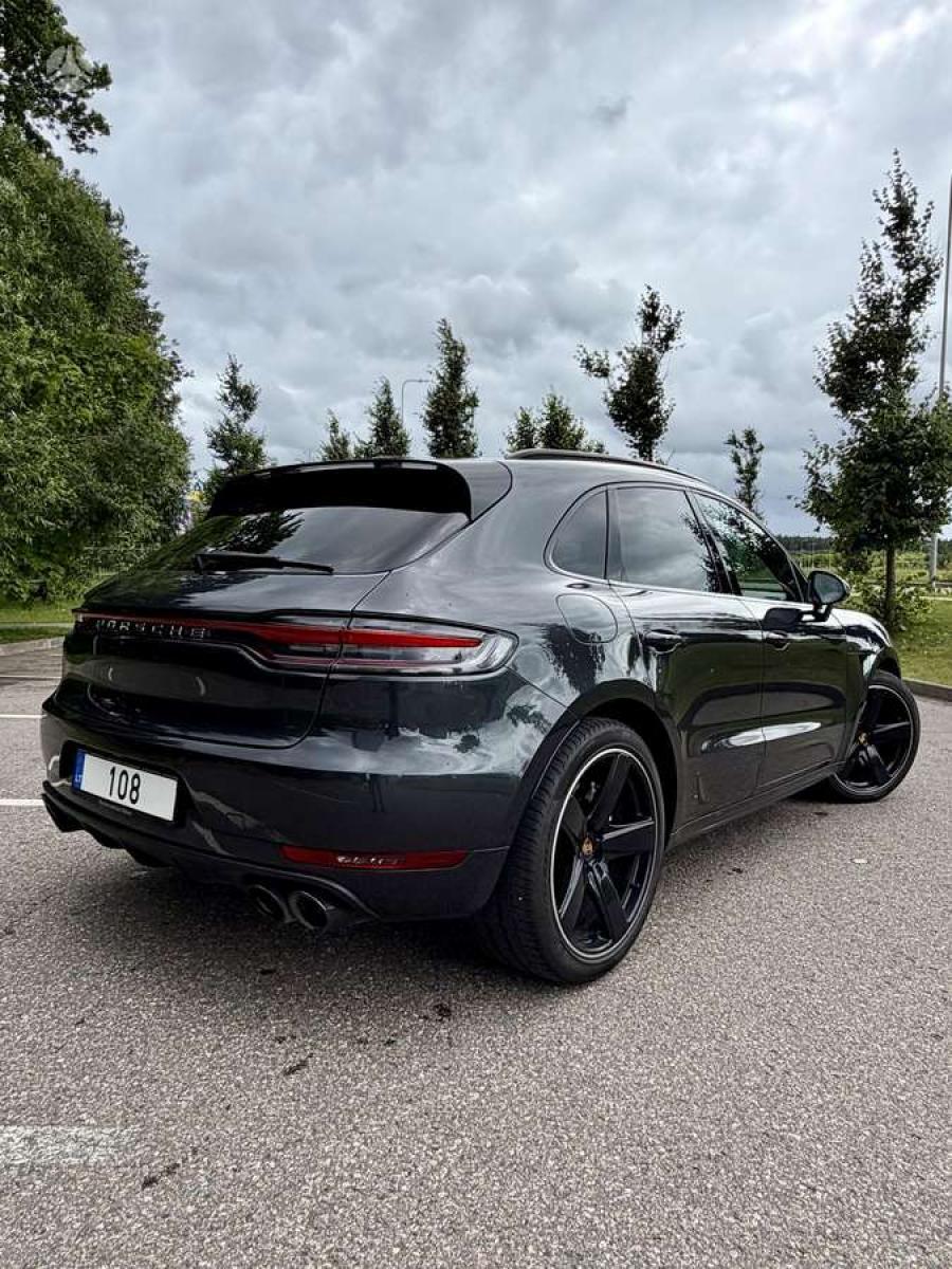 Grey Porsche Macan 2019 in Vilnius, with an engine capacity of 2.89 L and mileage of 209 thousand km for 36911 €, photo 16 on AUTOMOTO.COM.LV