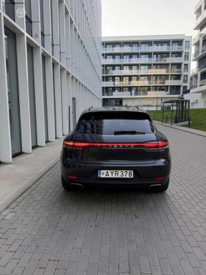 Pelēks Porsche Macan 2019 Viļņa, ar dzinēja tilpumu 1.98 L un nobraukumu 175 tūkst. km par 35000 €, foto 6 vietnē AUTOMOTO.COM.LV
