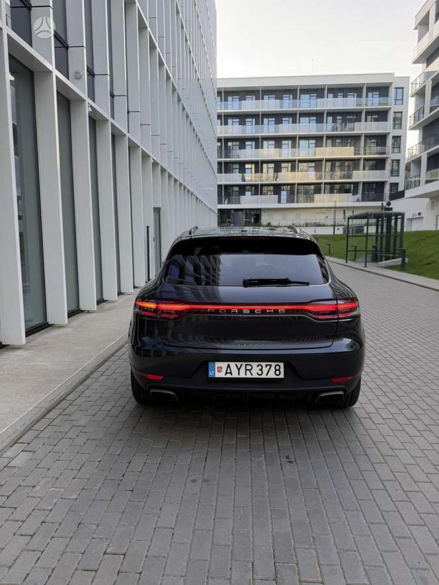 Pelēks Porsche Macan 2019 Viļņa, ar dzinēja tilpumu 1.98 L un nobraukumu 175 tūkst. km par 35000 €, foto 6 vietnē AUTOMOTO.COM.LV