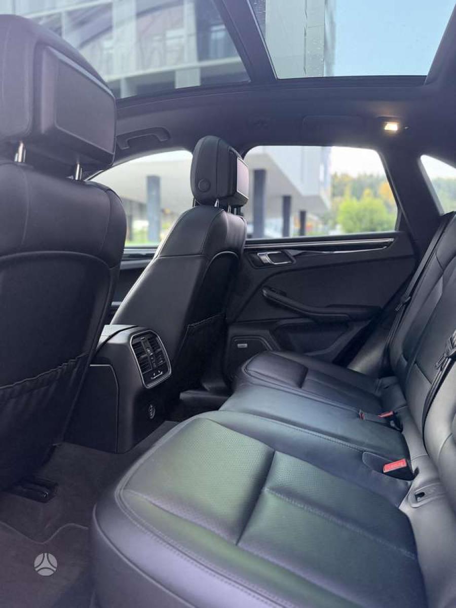 Pelēks Porsche Macan 2019 Viļņa, ar dzinēja tilpumu 1.98 L un nobraukumu 175 tūkst. km par 35000 €, foto 14 vietnē AUTOMOTO.COM.LV