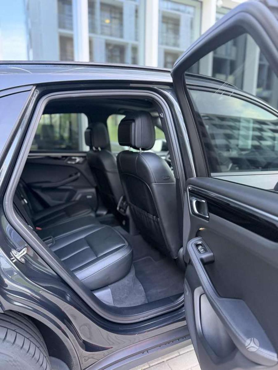Pelēks Porsche Macan 2019 Viļņa, ar dzinēja tilpumu 1.98 L un nobraukumu 175 tūkst. km par 35000 €, foto 15 vietnē AUTOMOTO.COM.LV