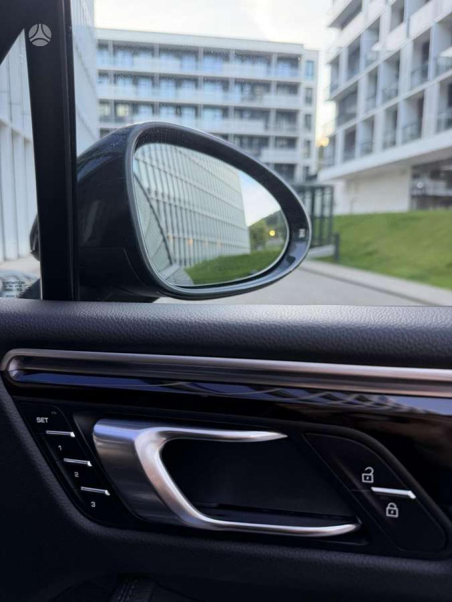 Pelēks Porsche Macan 2019 Viļņa, ar dzinēja tilpumu 1.98 L un nobraukumu 175 tūkst. km par 35000 €, foto 17 vietnē AUTOMOTO.COM.LV