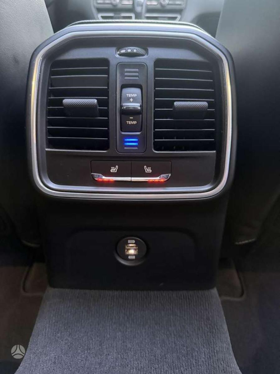 Pelēks Porsche Macan 2019 Viļņa, ar dzinēja tilpumu 1.98 L un nobraukumu 175 tūkst. km par 35000 €, foto 27 vietnē AUTOMOTO.COM.LV