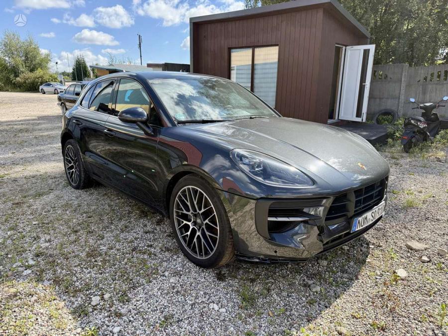 Pelēks Porsche Macan 2019 Viļņa, ar dzinēja tilpumu 3.00 L un nobraukumu 91 tūkst. km par 19900 €, foto 1 vietnē AUTOMOTO.COM.LV