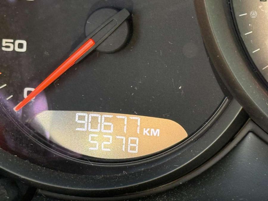 Pelēks Porsche Macan 2019 Viļņa, ar dzinēja tilpumu 3.00 L un nobraukumu 91 tūkst. km par 19900 €, foto 20 vietnē AUTOMOTO.COM.LV