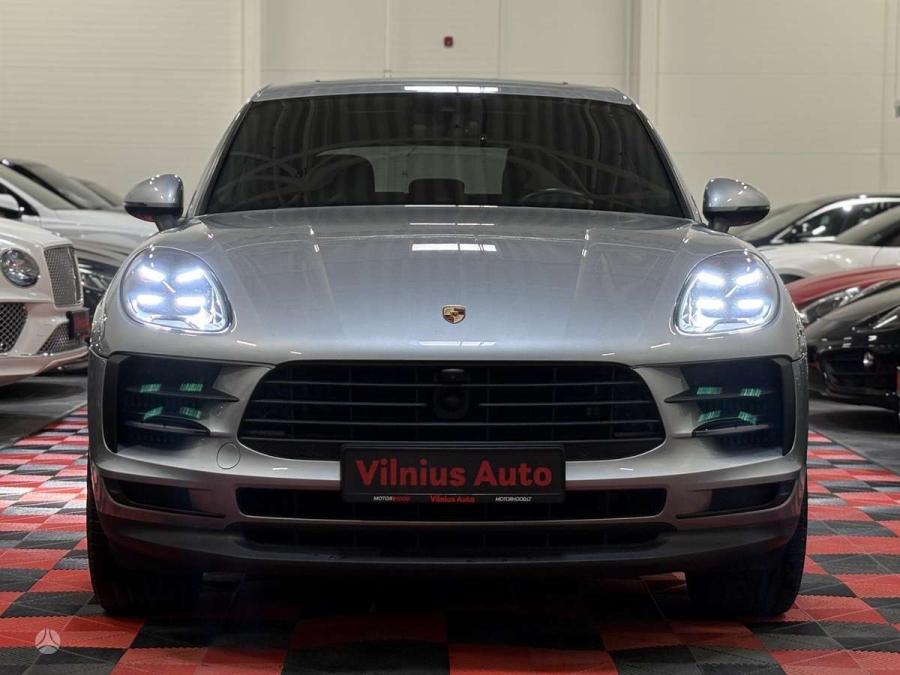 Pelēks Porsche Macan 2020 Viļņa, ar dzinēja tilpumu 3.00 L un nobraukumu 89 tūkst. km par 39990 €, foto 3 vietnē AUTOMOTO.COM.LV