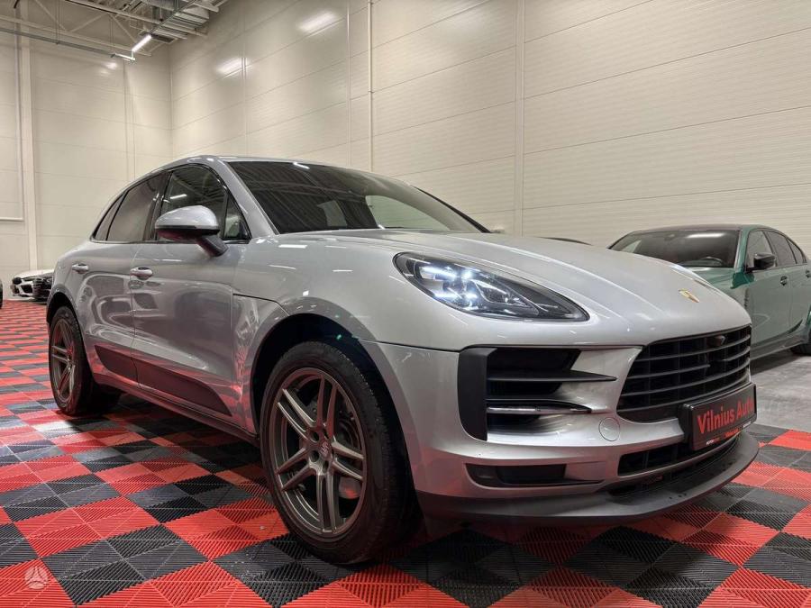 Pelēks Porsche Macan 2020 Viļņa, ar dzinēja tilpumu 3.00 L un nobraukumu 89 tūkst. km par 39990 €, foto 4 vietnē AUTOMOTO.COM.LV
