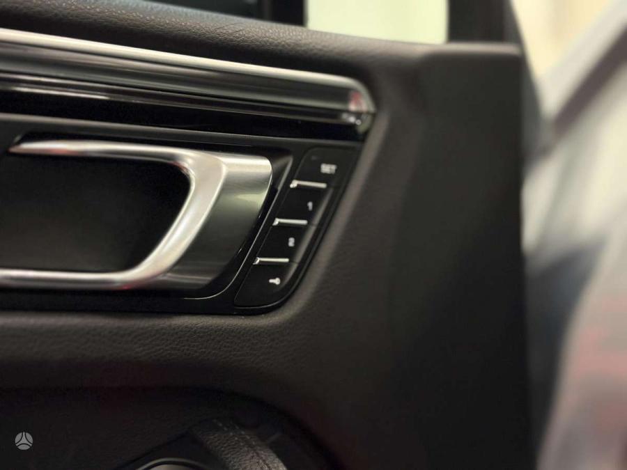 Pelēks Porsche Macan 2020 Viļņa, ar dzinēja tilpumu 3.00 L un nobraukumu 89 tūkst. km par 39990 €, foto 12 vietnē AUTOMOTO.COM.LV