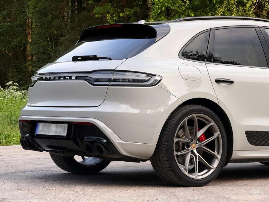 Grey Porsche Macan 2020 in Kaunas, with an engine capacity of 1.98 L and mileage of 78 thousand km for 41500 €, photo 7 on AUTOMOTO.COM.LV