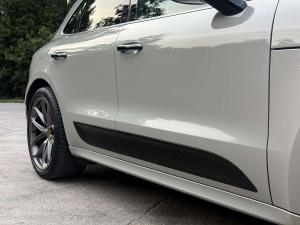Grey Porsche Macan 2020 in Kaunas, with an engine capacity of 1.98 L and mileage of 78 thousand km for 41500 €, photo 20 on AUTOMOTO.COM.LV