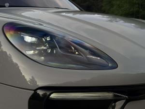 Grey Porsche Macan 2020 in Kaunas, with an engine capacity of 1.98 L and mileage of 78 thousand km for 41500 €, photo 21 on AUTOMOTO.COM.LV