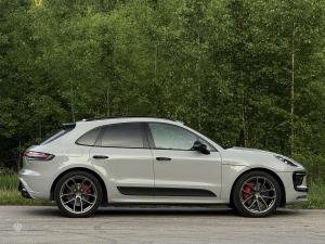 Grey Porsche Macan 2020 in Kaunas, with an engine capacity of 1.98 L and mileage of 78 thousand km for 41500 €, photo 24 on AUTOMOTO.COM.LV