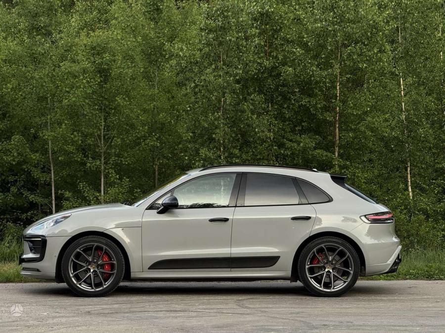 Grey Porsche Macan 2020 in Kaunas, with an engine capacity of 1.98 L and mileage of 78 thousand km for 41500 €, photo 25 on AUTOMOTO.COM.LV