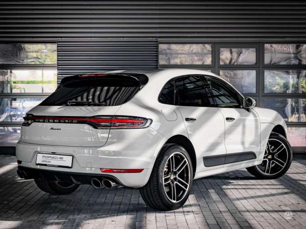 Grey Porsche Macan 2020 in Klaipeda, with an engine capacity of 1.98 L and mileage of 57 thousand km for 45911 €, photo 6 on AUTOMOTO.COM.LV
