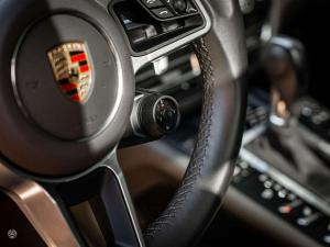 Grey Porsche Macan 2020 in Klaipeda, with an engine capacity of 1.98 L and mileage of 57 thousand km for 45911 €, photo 24 on AUTOMOTO.COM.LV