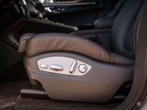 Grey Porsche Macan 2020 in Klaipeda, with an engine capacity of 1.98 L and mileage of 57 thousand km for 45911 €, photo 30 on AUTOMOTO.COM.LV