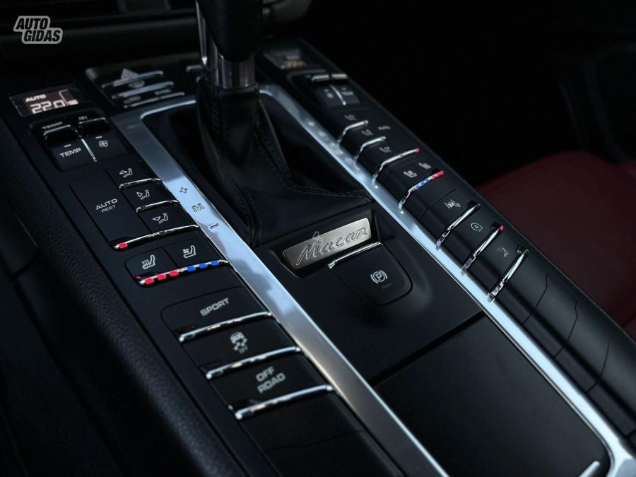 Pelēks Porsche Macan 2020 Kauņa, ar dzinēja tilpumu 3.00 L un nobraukumu 81 tūkst. km par 34999 €, foto 25 vietnē AUTOMOTO.COM.LV