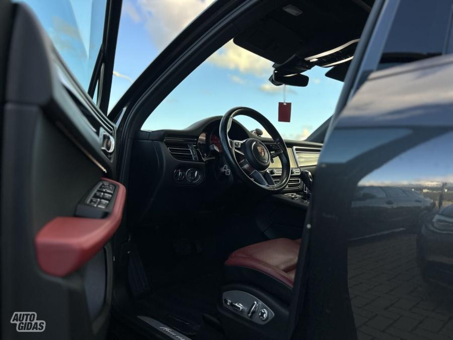 Pelēks Porsche Macan 2020 Kauņa, ar dzinēja tilpumu 3.00 L un nobraukumu 81 tūkst. km par 34999 €, foto 31 vietnē AUTOMOTO.COM.LV