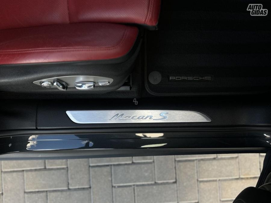 Pelēks Porsche Macan 2020 Kauņa, ar dzinēja tilpumu 3.00 L un nobraukumu 81 tūkst. km par 34999 €, foto 42 vietnē AUTOMOTO.COM.LV