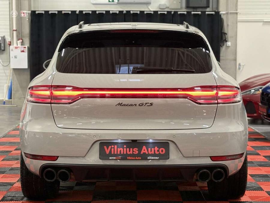 Pelēks Porsche Macan 2021 Viļņa, ar dzinēja tilpumu 2.89 L un nobraukumu 43 tūkst. km par 53900 €, foto 5 vietnē AUTOMOTO.COM.LV