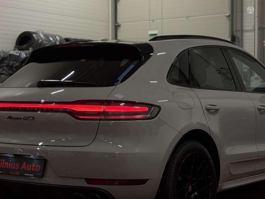 Pelēks Porsche Macan 2021 Viļņa, ar dzinēja tilpumu 2.89 L un nobraukumu 43 tūkst. km par 53900 €, foto 8 vietnē AUTOMOTO.COM.LV