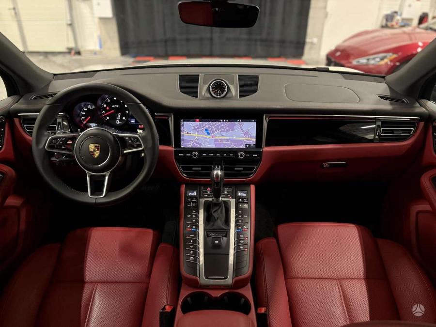 Pelēks Porsche Macan 2021 Viļņa, ar dzinēja tilpumu 2.89 L un nobraukumu 43 tūkst. km par 53900 €, foto 20 vietnē AUTOMOTO.COM.LV