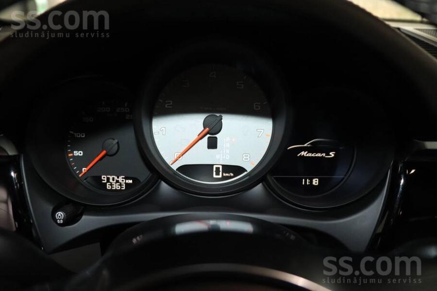 Pelēks Porsche Macan 2021 Rīga, ar dzinēja tilpumu 3.00 L un nobraukumu 97 tūkst. km par 44500 €, foto 7 vietnē AUTOMOTO.COM.LV
