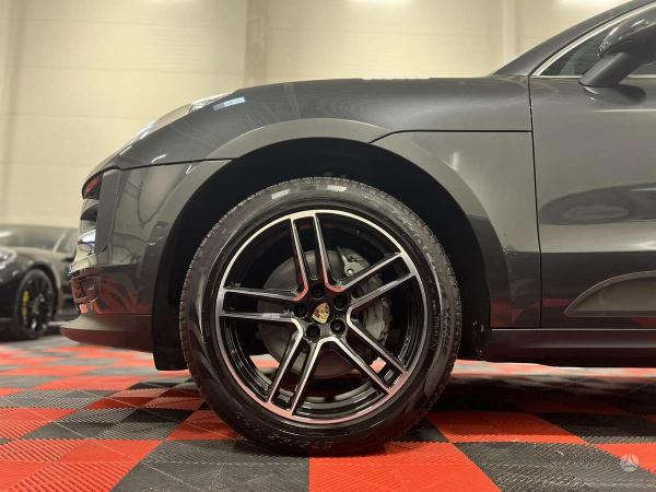 Pelēks Porsche Macan 2021 Viļņa, ar dzinēja tilpumu 3.00 L un nobraukumu 12 tūkst. km par 39990 €, foto 7 vietnē AUTOMOTO.COM.LV