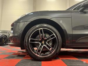 Grey Porsche Macan 2021 in Vilnius, with an engine capacity of 3.00 L and mileage of 12 thousand km for 39990 €, photo 8 on AUTOMOTO.COM.LV