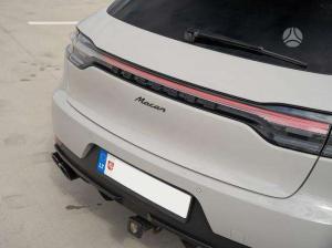 Grey Porsche Macan 2021 in Vilnius, with an engine capacity of 1.98 L and mileage of 57 thousand km for 49300 €, photo 7 on AUTOMOTO.COM.LV