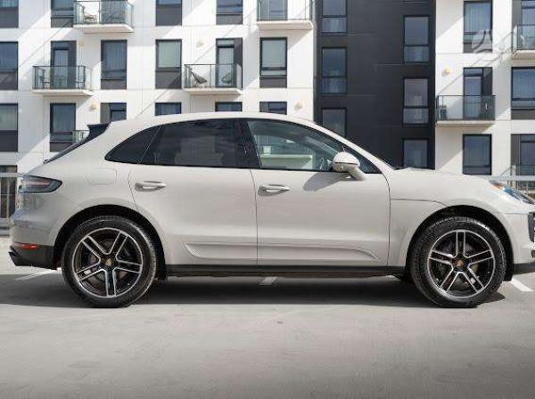 Pelēks Porsche Macan 2021 Viļņa, ar dzinēja tilpumu 1.98 L un nobraukumu 57 tūkst. km par 49300 €, foto 9 vietnē AUTOMOTO.COM.LV