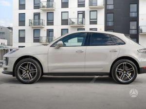 Grey Porsche Macan 2021 in Vilnius, with an engine capacity of 1.98 L and mileage of 57 thousand km for 49300 €, photo 12 on AUTOMOTO.COM.LV