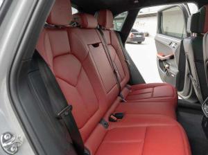 Grey Porsche Macan 2021 in Vilnius, with an engine capacity of 1.98 L and mileage of 57 thousand km for 49300 €, photo 26 on AUTOMOTO.COM.LV