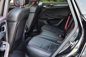 Pelēks Porsche Macan 2021 Kretinga, ar dzinēja tilpumu 3.00 L un nobraukumu 64 tūkst. km par 44999 €, foto 16 vietnē AUTOMOTO.COM.LV
