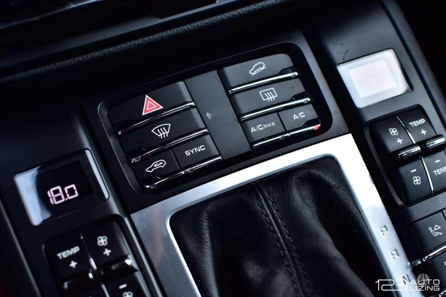Pelēks Porsche Macan 2021 Kretinga, ar dzinēja tilpumu 3.00 L un nobraukumu 64 tūkst. km par 44999 €, foto 22 vietnē AUTOMOTO.COM.LV