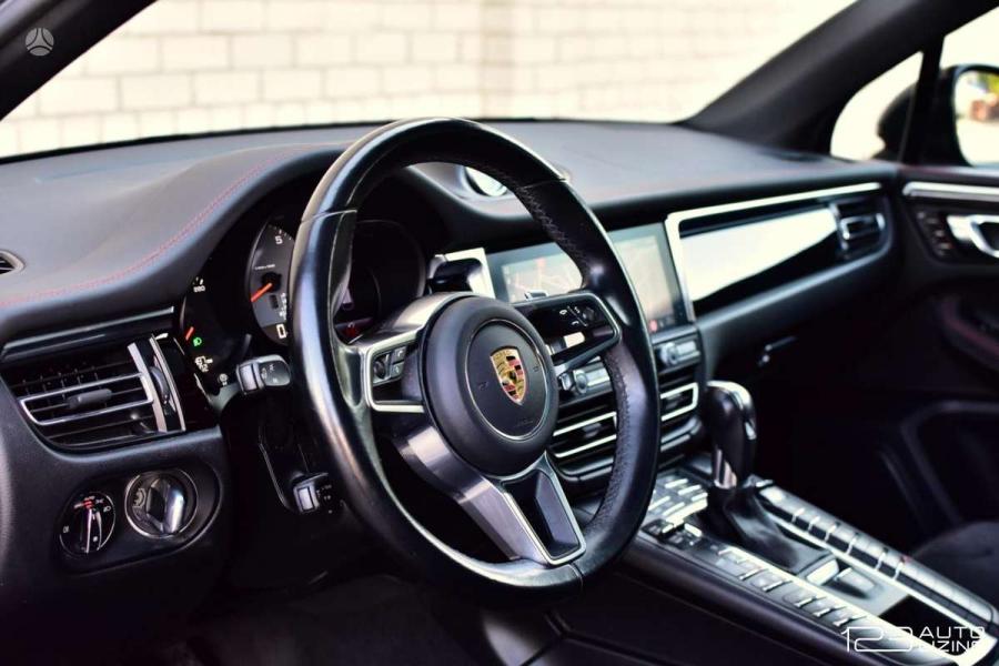 Pelēks Porsche Macan 2021 Kretinga, ar dzinēja tilpumu 3.00 L un nobraukumu 64 tūkst. km par 44999 €, foto 28 vietnē AUTOMOTO.COM.LV