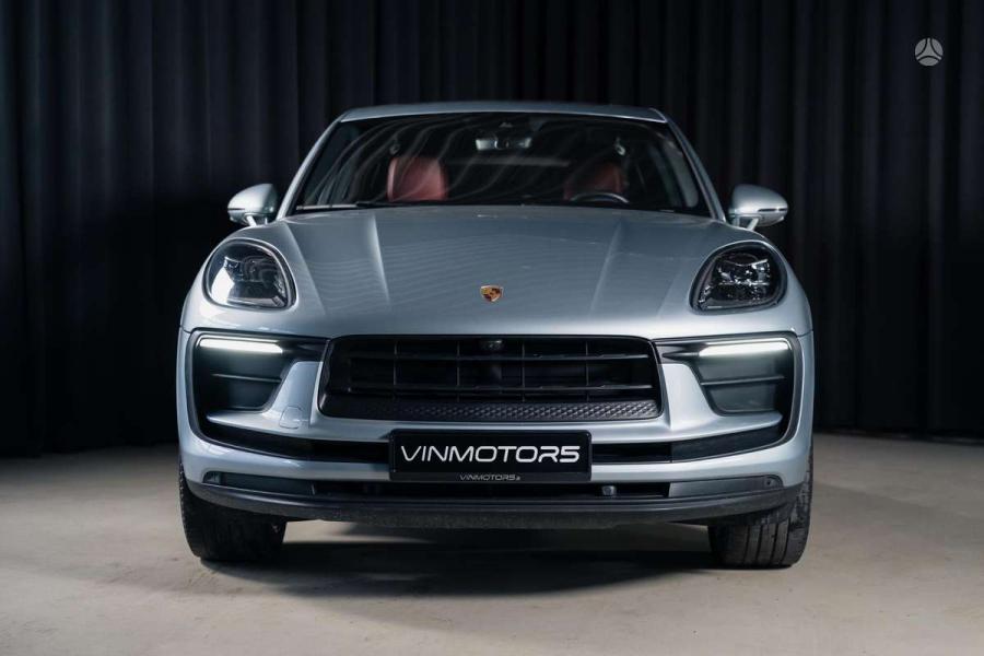 Grey Porsche Macan 2022 in Vilnius, with an engine capacity of 2.00 L and mileage of 46 thousand km for 46900 €, photo 8 on AUTOMOTO.COM.LV