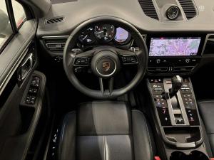 Grey Porsche Macan 2022 in Vilnius, with an engine capacity of 2.93 L and mileage of 18 thousand km for 60990 €, photo 19 on AUTOMOTO.COM.LV