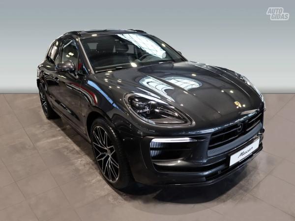 Grey Porsche Macan 2022 in Vilnius, with an engine capacity of 2.90 L and mileage of 51 thousand km for 84700 €, photo 2 on AUTOMOTO.COM.LV