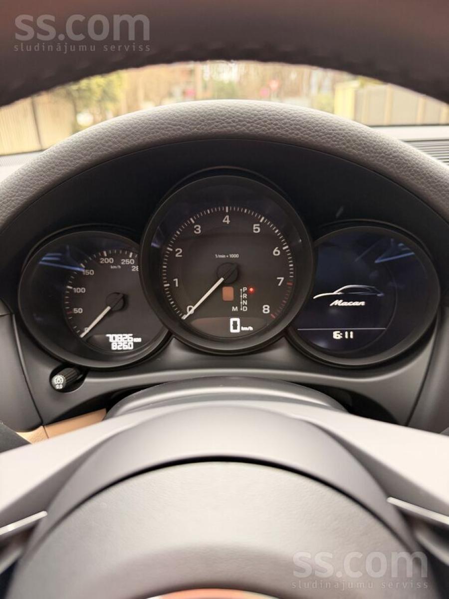 Pelēks Porsche Macan 2022 Rīga, ar dzinēja tilpumu 2.00 L un nobraukumu 72 tūkst. km par 49500 €, foto 3 vietnē AUTOMOTO.COM.LV
