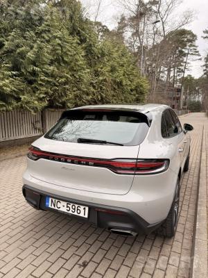 Pelēks Porsche Macan 2022 Rīga, ar dzinēja tilpumu 2.00 L un nobraukumu 72 tūkst. km par 49500 €, foto 8 vietnē AUTOMOTO.COM.LV