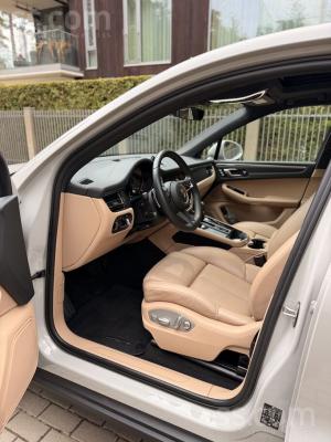 Pelēks Porsche Macan 2022 Rīga, ar dzinēja tilpumu 2.00 L un nobraukumu 72 tūkst. km par 49500 €, foto 13 vietnē AUTOMOTO.COM.LV