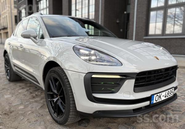 Pelēks Porsche Macan 2022 Rīga, ar dzinēja tilpumu 2.00 L un nobraukumu 57 tūkst. km par 43900 €, foto 2 vietnē AUTOMOTO.COM.LV