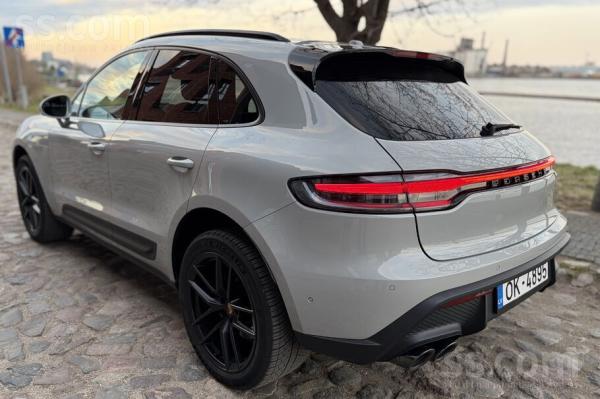 Pelēks Porsche Macan 2022 Rīga, ar dzinēja tilpumu 2.00 L un nobraukumu 57 tūkst. km par 43900 €, foto 3 vietnē AUTOMOTO.COM.LV