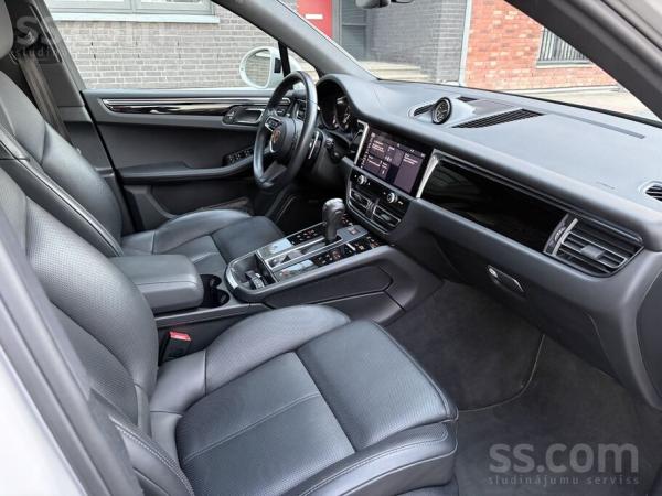 Pelēks Porsche Macan 2022 Rīga, ar dzinēja tilpumu 2.00 L un nobraukumu 57 tūkst. km par 43900 €, foto 6 vietnē AUTOMOTO.COM.LV