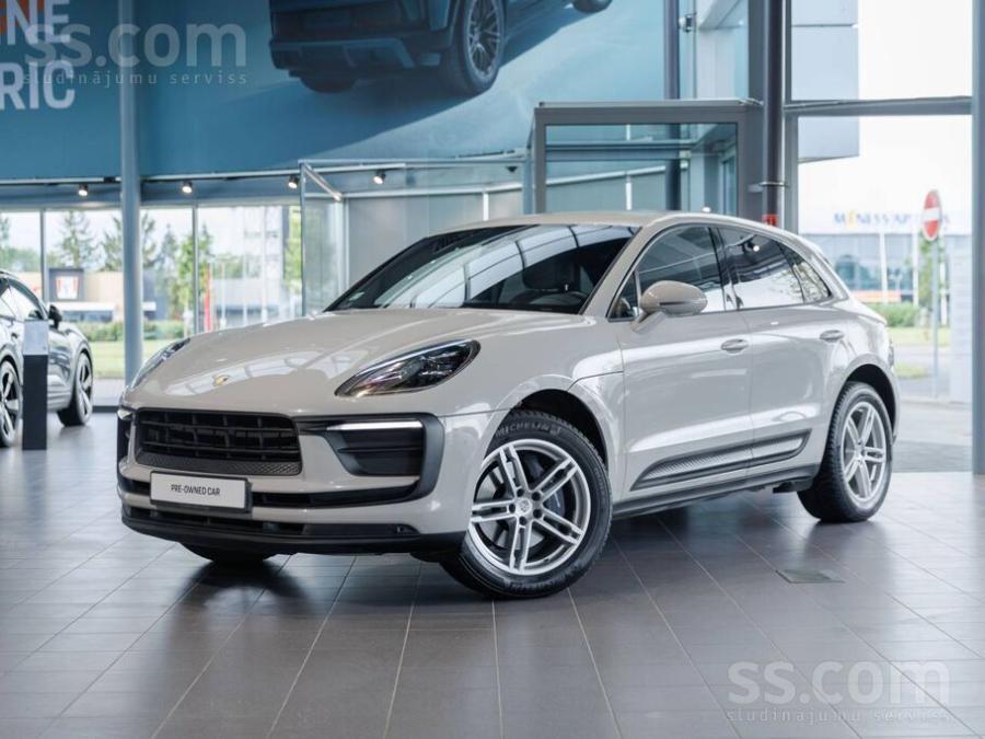 Pelēks Porsche Macan 2022 Rīga, ar dzinēja tilpumu 2.00 L un nobraukumu 131 tūkst. km par 46900 €, foto 1 vietnē AUTOMOTO.COM.LV