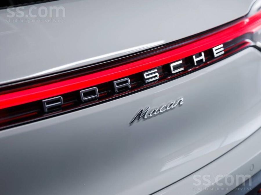 Pelēks Porsche Macan 2022 Rīga, ar dzinēja tilpumu 2.00 L un nobraukumu 131 tūkst. km par 46900 €, foto 13 vietnē AUTOMOTO.COM.LV