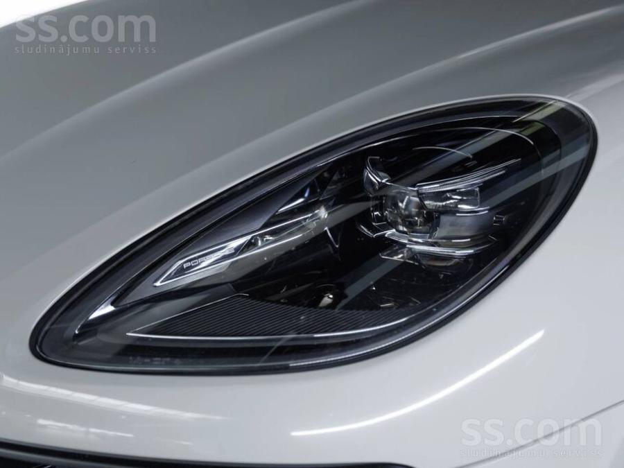 Pelēks Porsche Macan 2022 Rīga, ar dzinēja tilpumu 2.00 L un nobraukumu 131 tūkst. km par 46900 €, foto 14 vietnē AUTOMOTO.COM.LV